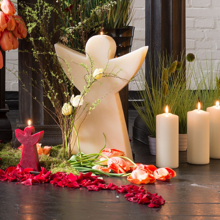 Kontakt - Engelsinfonie — Dekorationen, die bewegen